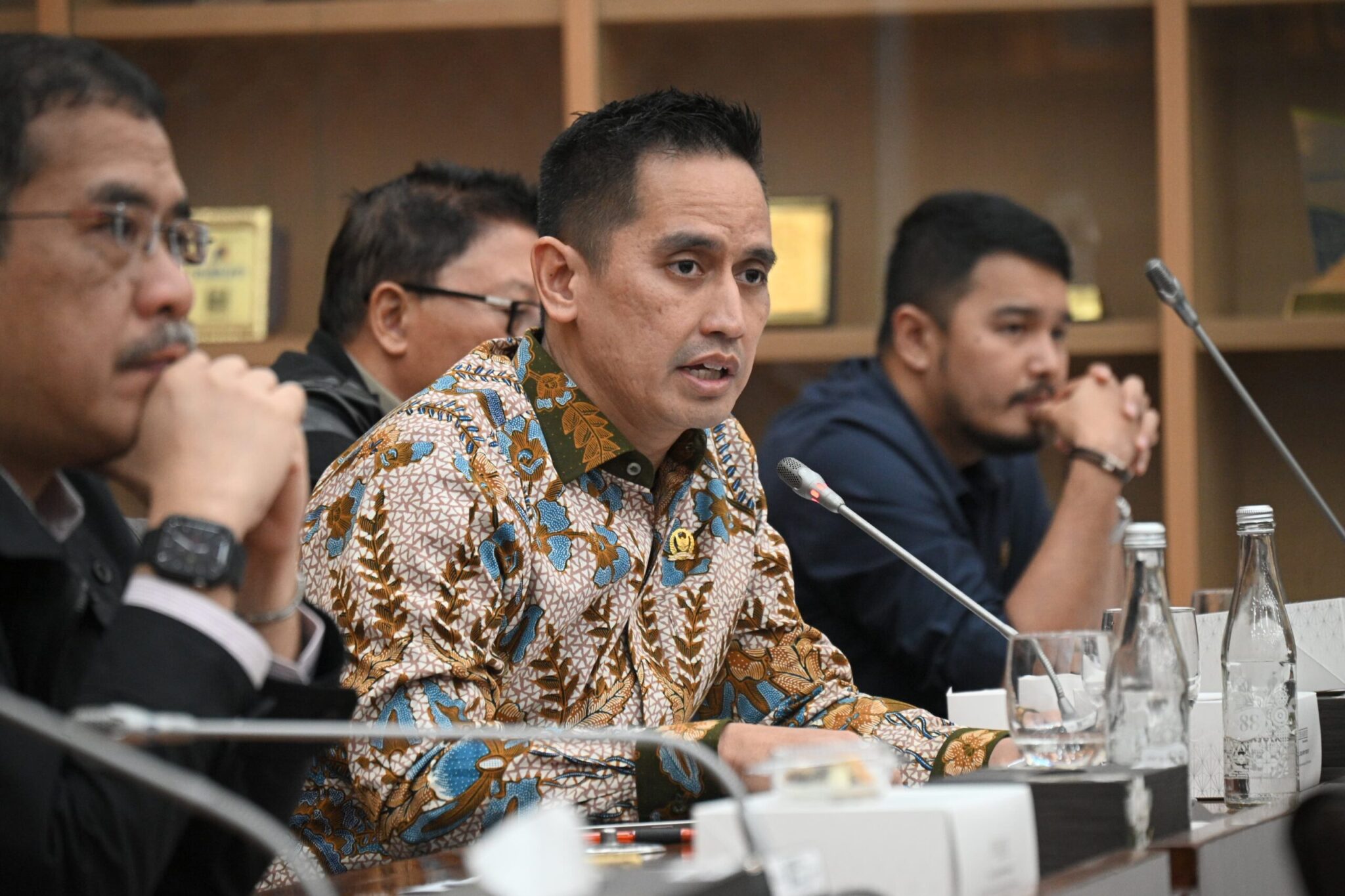 Gawat! 70 Persen Mitra PT Pos Indonesia Tolak Kontrak Baru, DPR RI ...